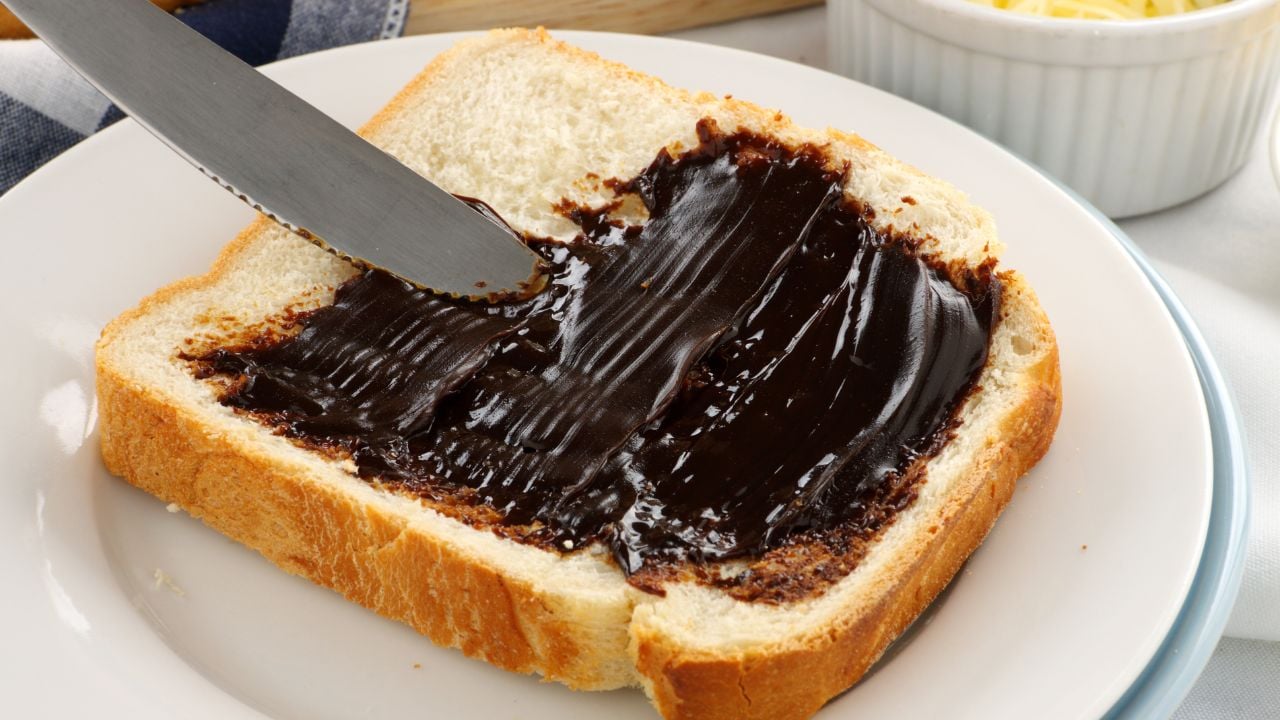 24 Foods Americans and Brits Totally Clash On - Mindfully American