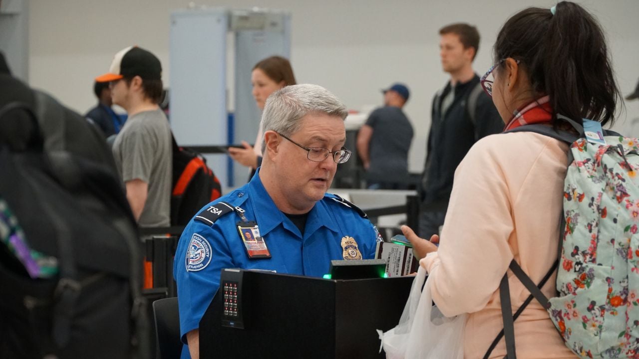 15 Tips for Getting Through TSA Faster - Mindfully American