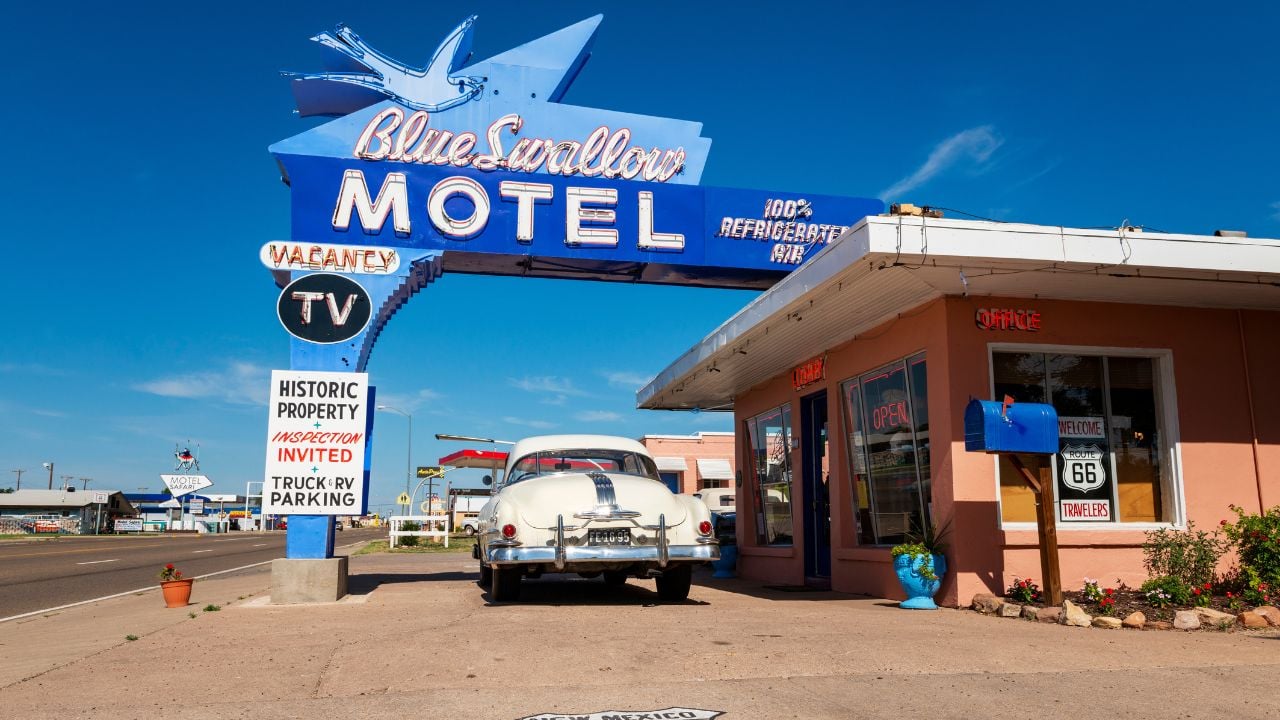 20 Classic American Motels That Look Like They’re Straight Out of the ...